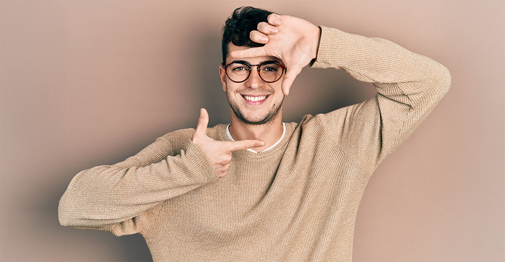 How to Pick the Right Glasses for Your Face Shape?